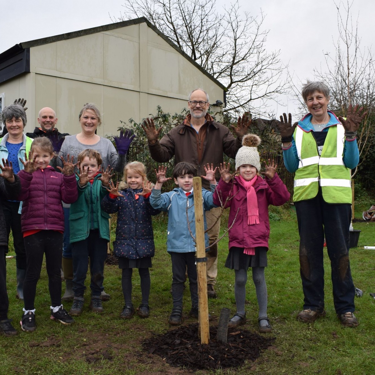 Marlow Church of England Infant School - Eco-Warriors help plant trees